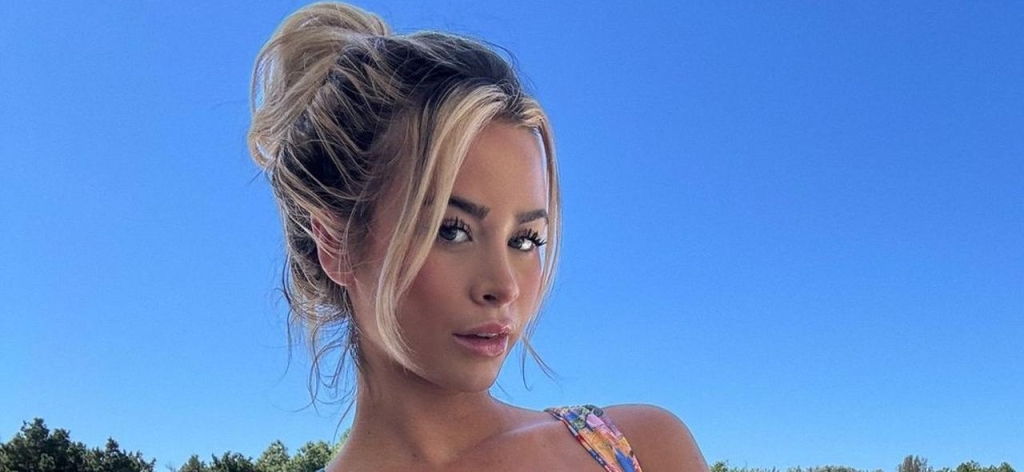 Emily Elizabeth Captivates The Bahamas | Bahamas B2B